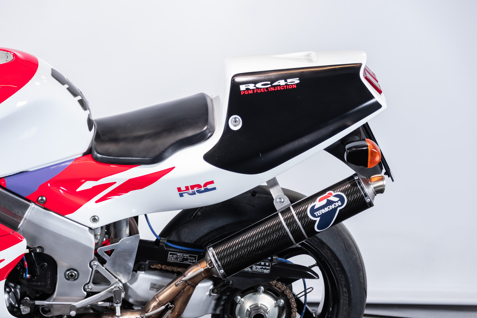Honda RC45 (RVF750) - BIDaBIKE